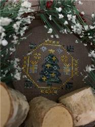 "Quirky Quaker Christmas Tree"