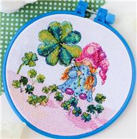 "Good luck in your hands" | Cross Stitch Kit